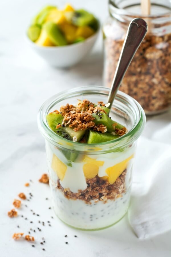 10 Easy Fruit Parfait Recipes Under 200 Calories